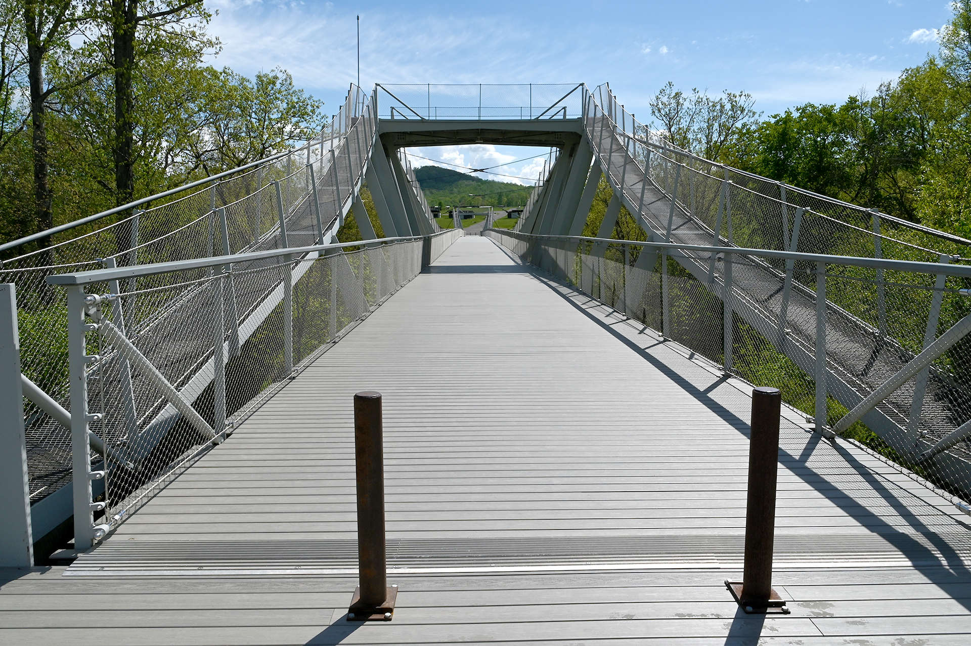 STRONGDEK® Hits Peak Vibes - Strongwell